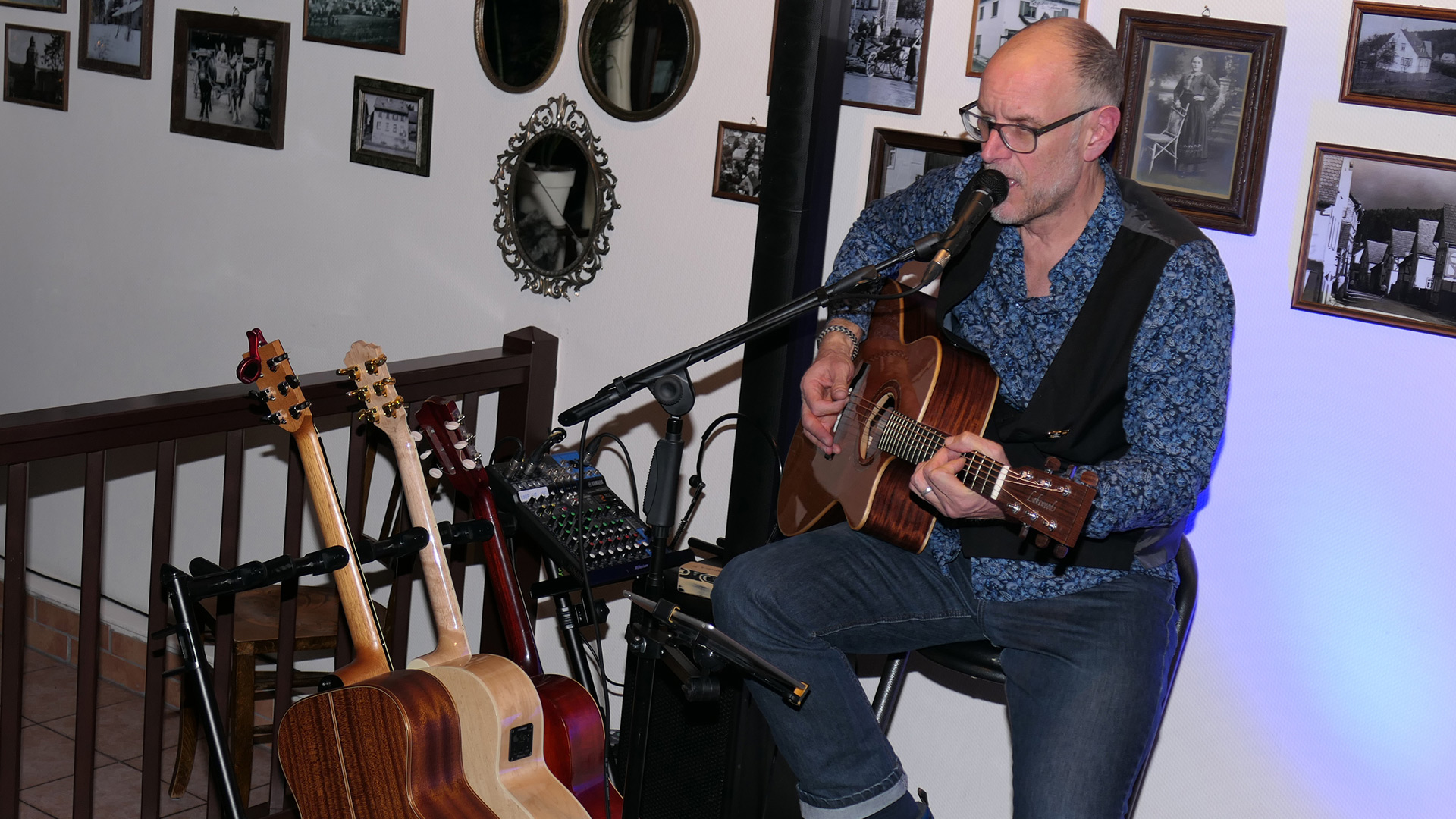 MICHAEL HAHN - Am Kirchlein - Konzert mit Zugabe